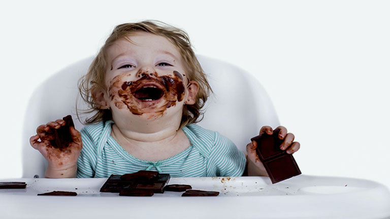 Cómo Quitar Manchas de Chocolate »» (TRUCOS EFECTIVOS)